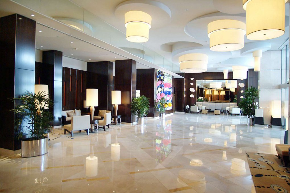 Chevron Renaissance Surfers Paradise – HRSP.com.au