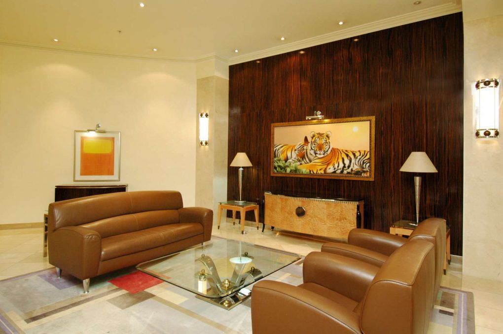 Chevron Renaissance Surfers Paradise – HRSP.com.au