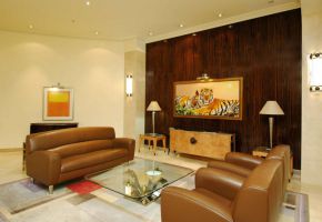 Chevron Renaissance Surfers Paradise – HRSP.com.au