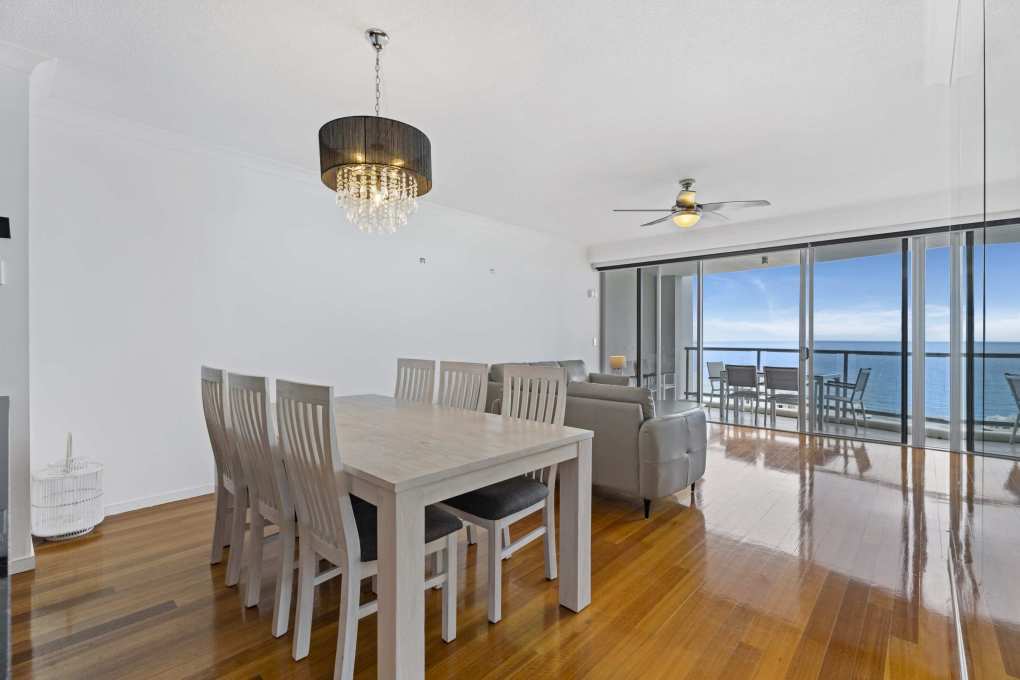 Chevron Renaissance, Apartment 1323 – HRSP.com.au